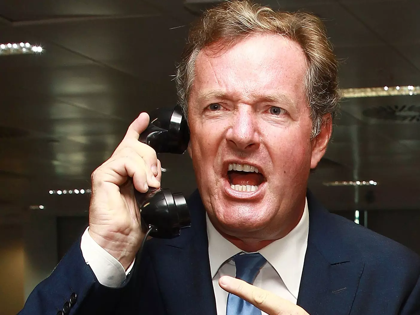 Piers Morgan သည် Met Gala ကို 'လျှို့ဝှက်စွာ မသင့်လျော်' ဟု အဘယ်ကြောင့် Kim Kardashian မှ ပြစ်တင်ရှုတ်ချခဲ့သည်