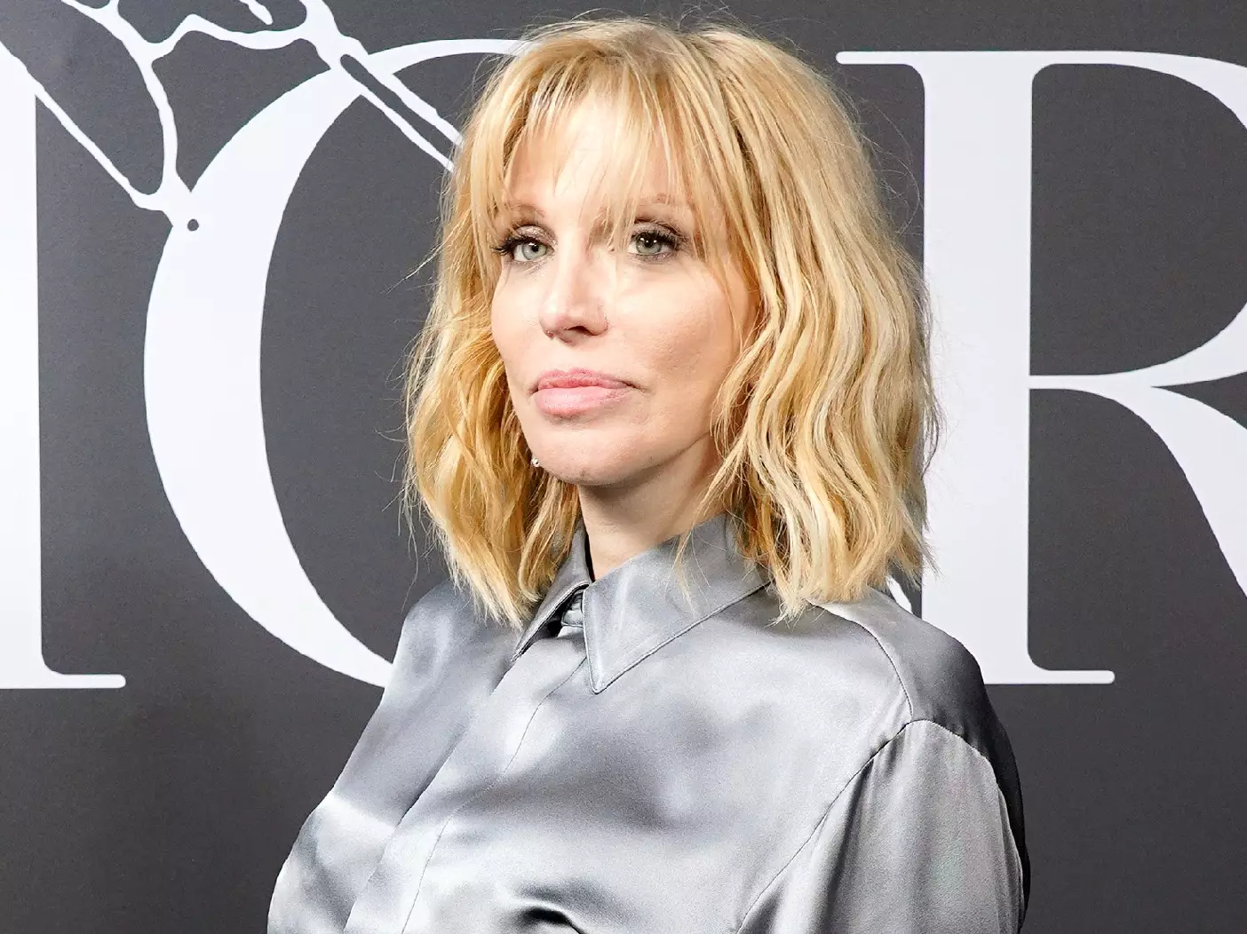 Courtney Love wie folslein net werkenber yn har earste filmrol yn in kultusklassiker