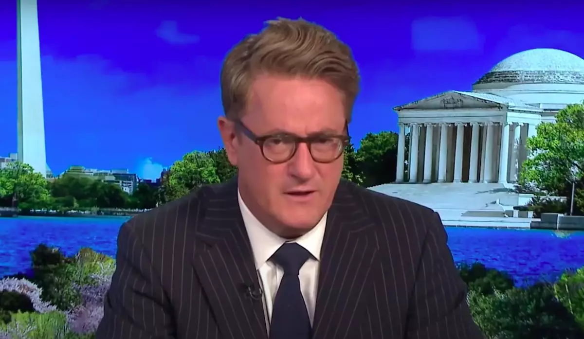 Pranešama, kad naujasis CNN bosas bandys nuvilioti dvi didžiausias MSNBC žvaigždes, įskaitant Joe Scarborough, sako pramonės apkalbos