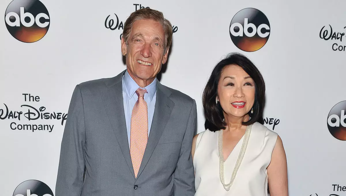 Maury Povich dia voalaza fa nahatsiaro ho voavahan'ny NBC noho ny fisotroan-dronono, tsy nety nanao dinidinika tamin'ny tambajotra, fitakiana fifosana amin'ny indostria