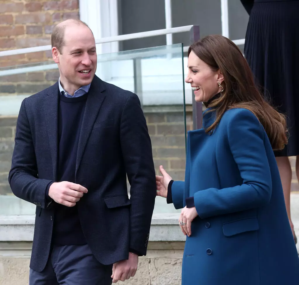 Kate Middleton choáng khi đến thăm bảo tàng Foundlings, xem ảnh 408_1