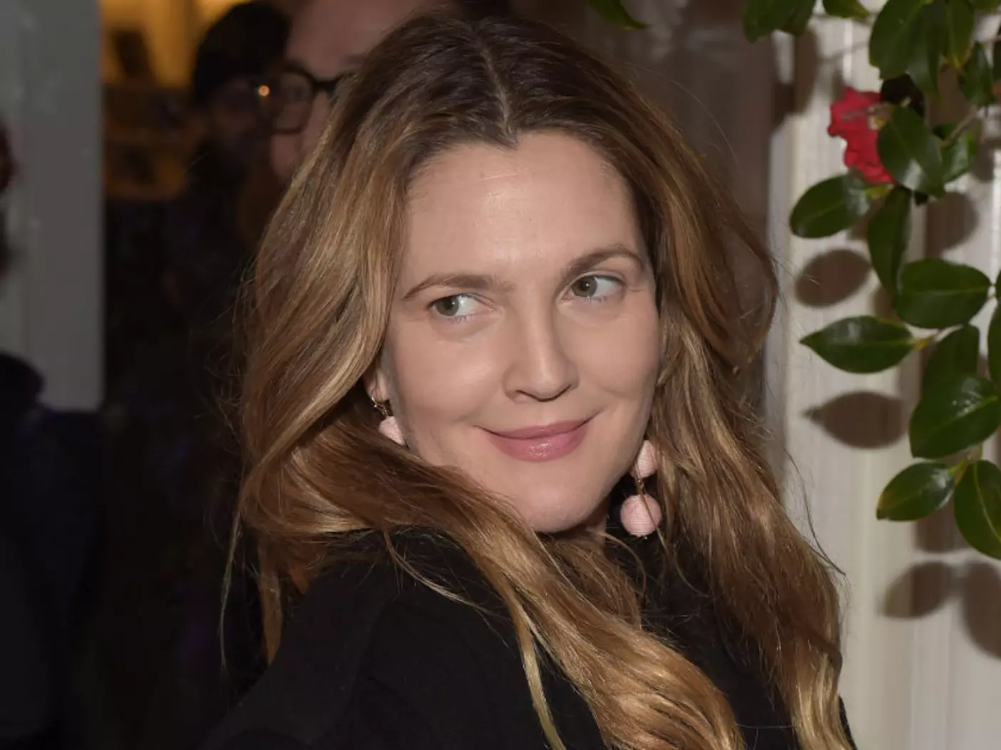 Rahasia Drew Barrymore Dadi Kulit Sing Luwih Tegang, Luwih Cerah Ngasilake Asil Ing Mung Rong Minggu