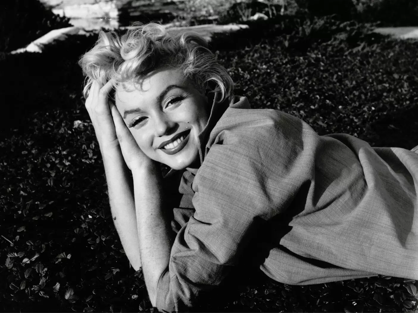 '3 Teev da dej, Vaseline Rub Downs:' Daim Ntawv Tshuaj Kho Hniav Qhia Txog Marilyn Monroe's Complex Beauty Routine