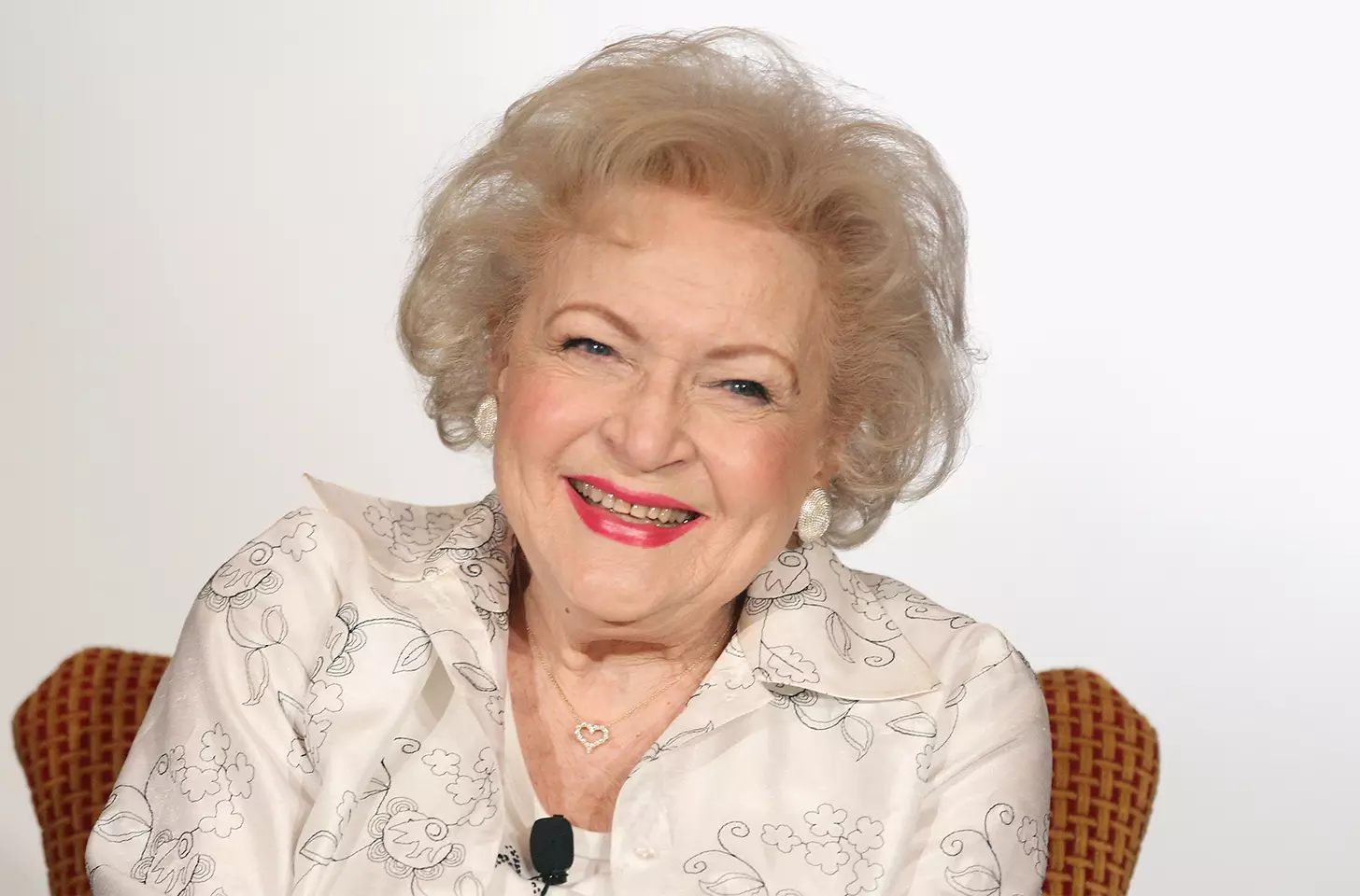 Kui tunnete Betty White'ist ilma, jagatakse tema Instagramis endiselt armsaid fotosid