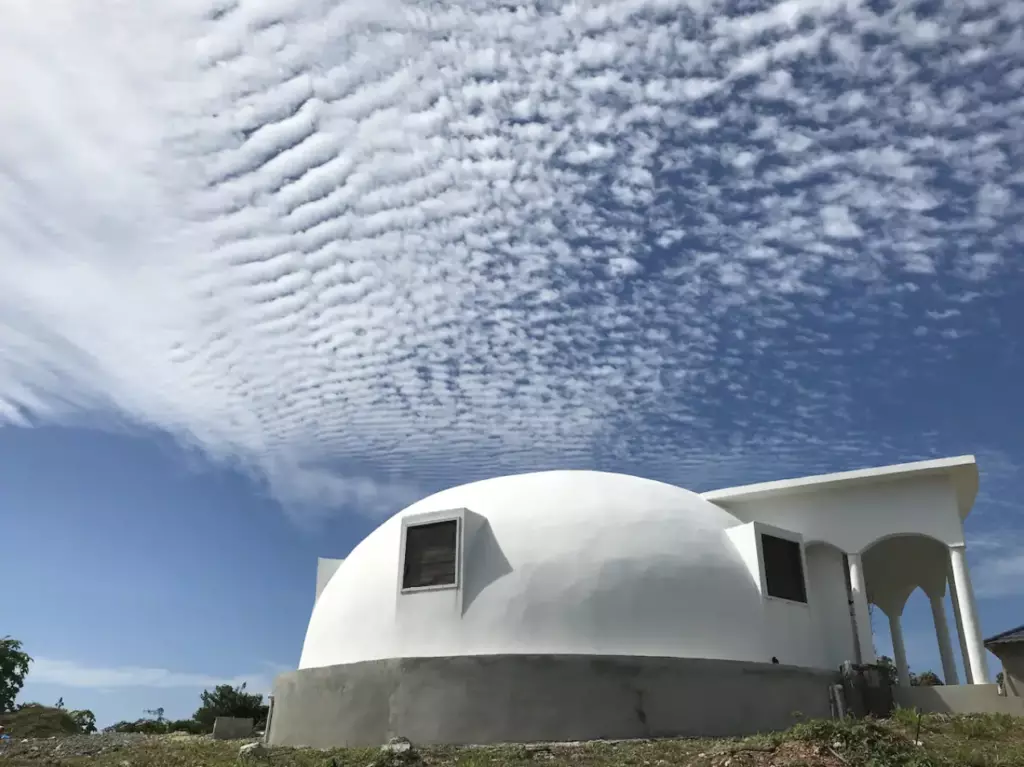 een koepelhuis in jamaica