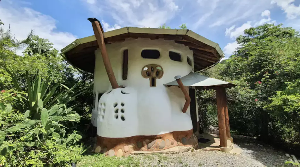 Een rond huis in Spaanse stijl te huur op airbnb