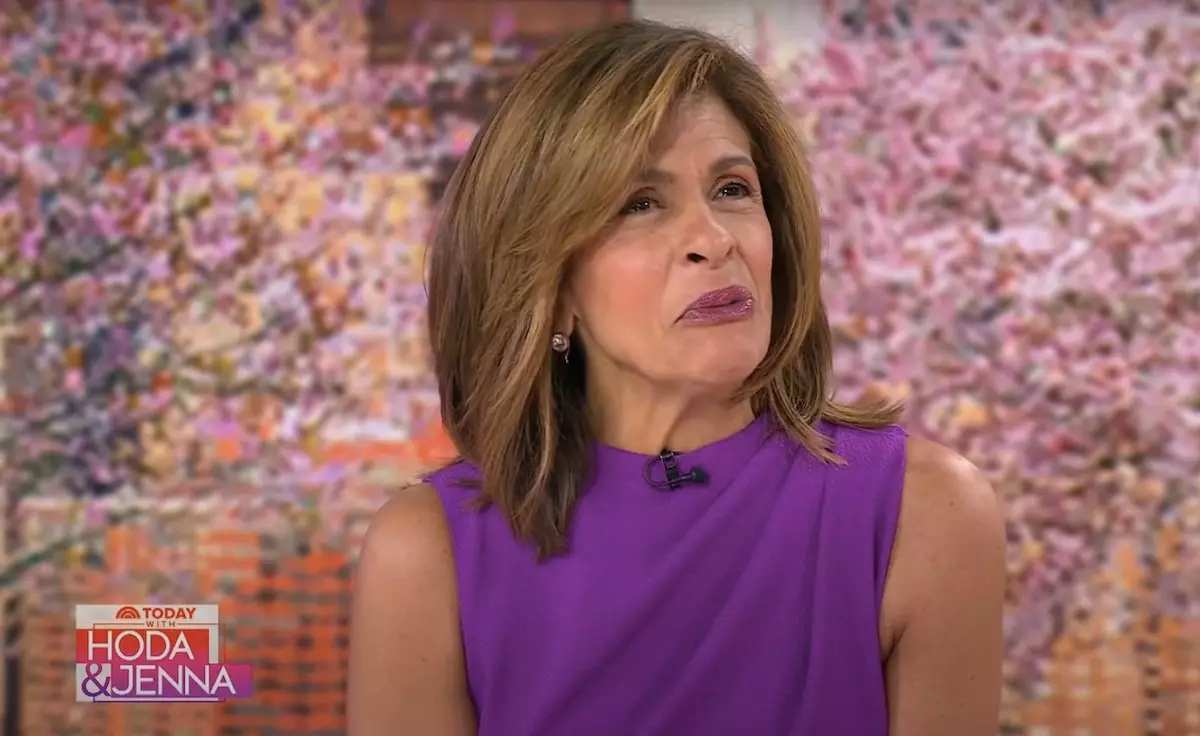 Hoda Kotb liam tias raug yuam tawm ntawm 'Hnub no' Amid rumored clashes nrog Savannah Guthrie, kev lag luam lus xaiv hais