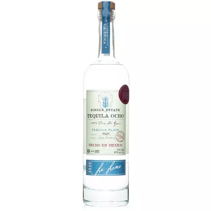 Botella de Plata Tequila Ocho.