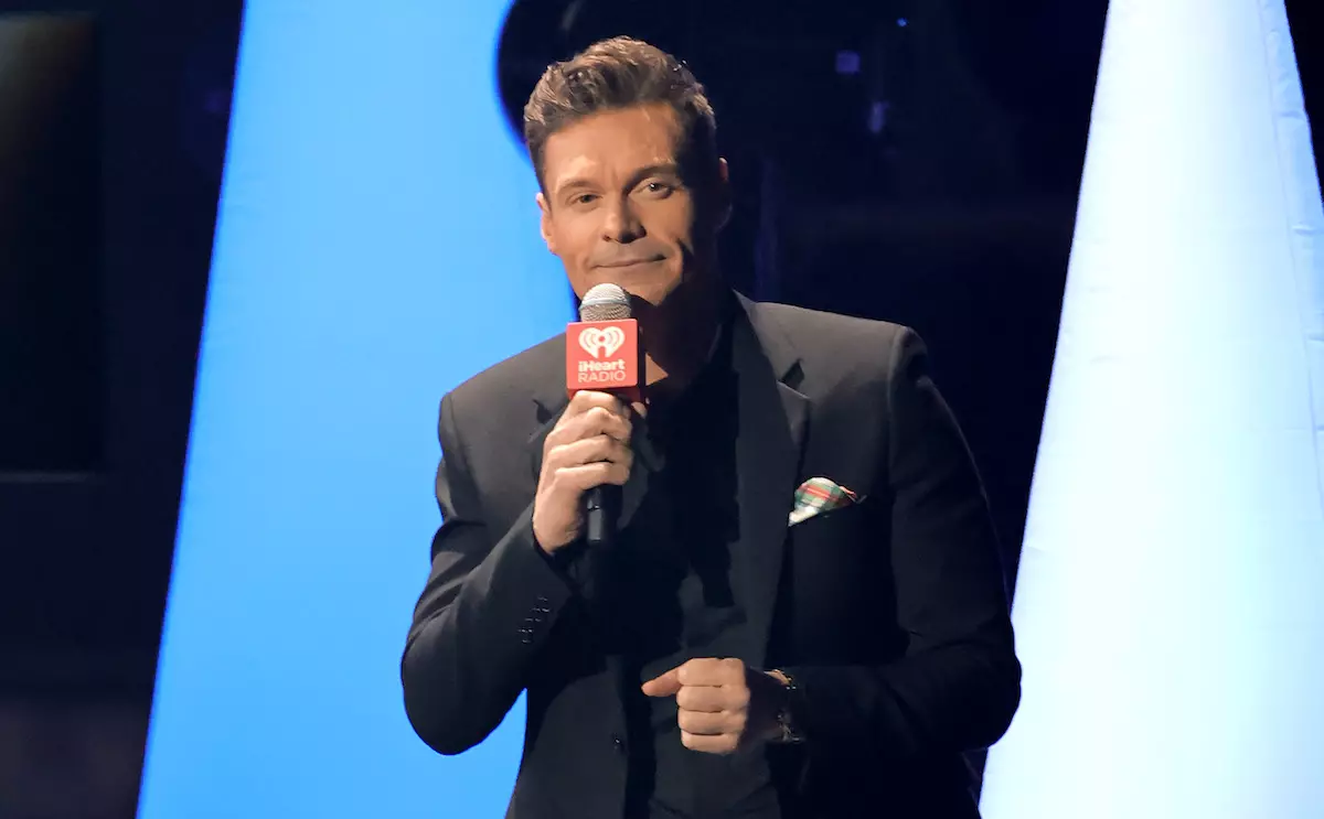 Les fans craignent pour la santé de Ryan Seacrest après avoir partagé son régime prétendument «extrême»