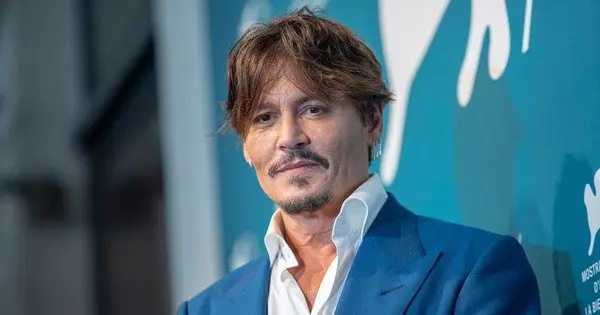 Johnny Depp muuttaa Venäjälle?