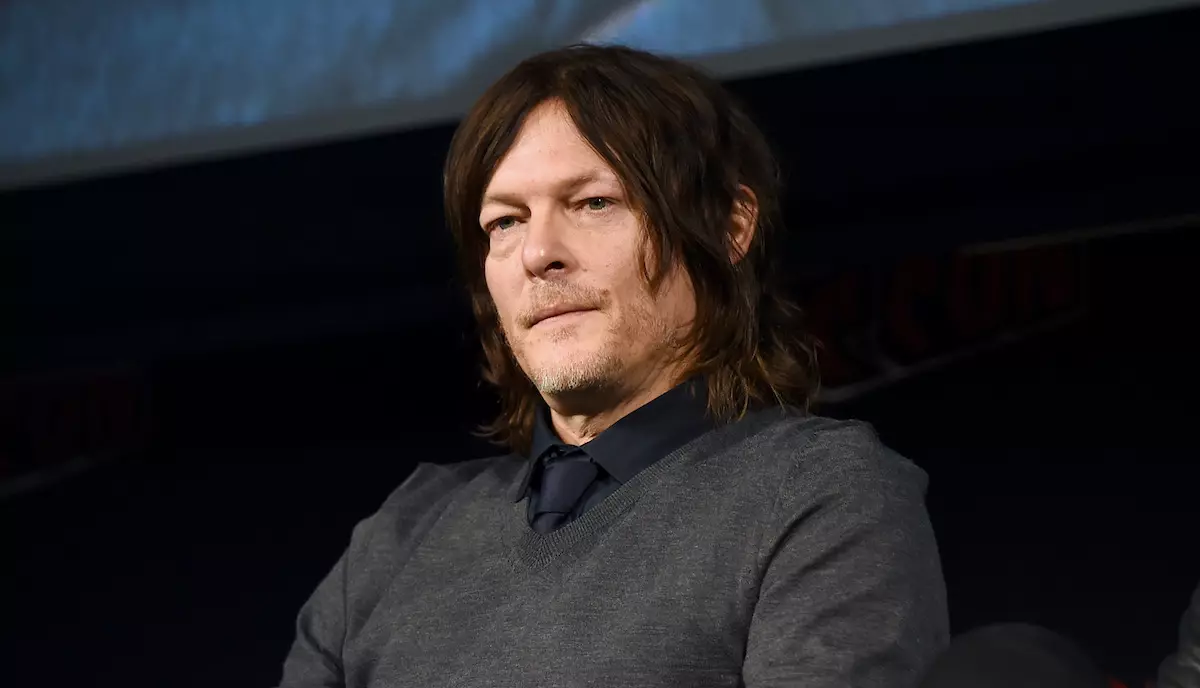 Si Norman Reedus Diumano ay Nagbabala Tungkol sa Pagkasira ng Utak Pagkatapos Bumalik sa 'The Walking Dead,' Sabi ng Kaduda-dudang Pinagmulan