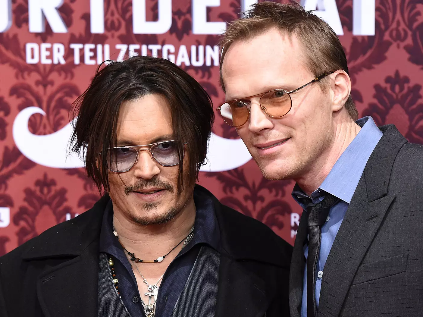 Paul Bettany explique des textes controversés à Johnny Depp à propos d'Amber Heard