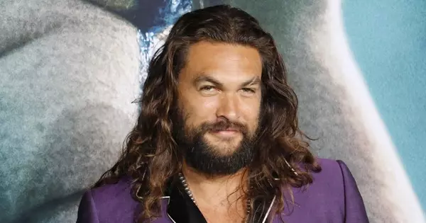 Jason Momoa Akabatwa Pakati Pemafashama Matsva